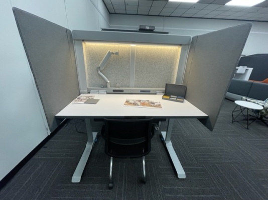 Amobi Workstations | Atlanta Office Liquidators